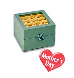 Flowers to St Peters USA Mom`s Box of Treasures